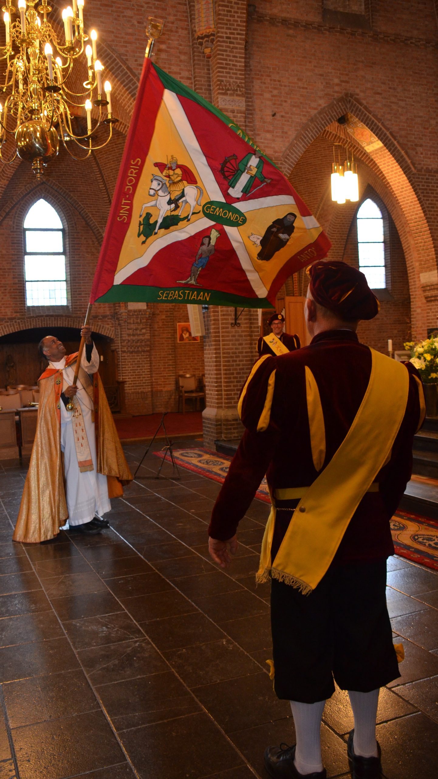 Inzegening nieuw vaandel - Gilde Gemonde